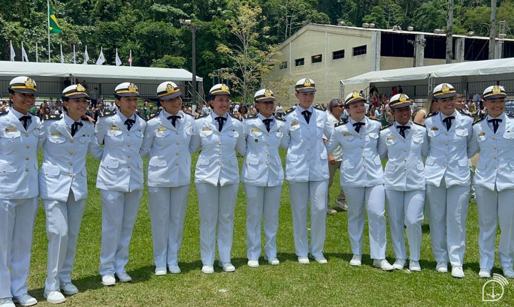 Formatura no Colégio Naval marca conclusão do curso e a formação das ...